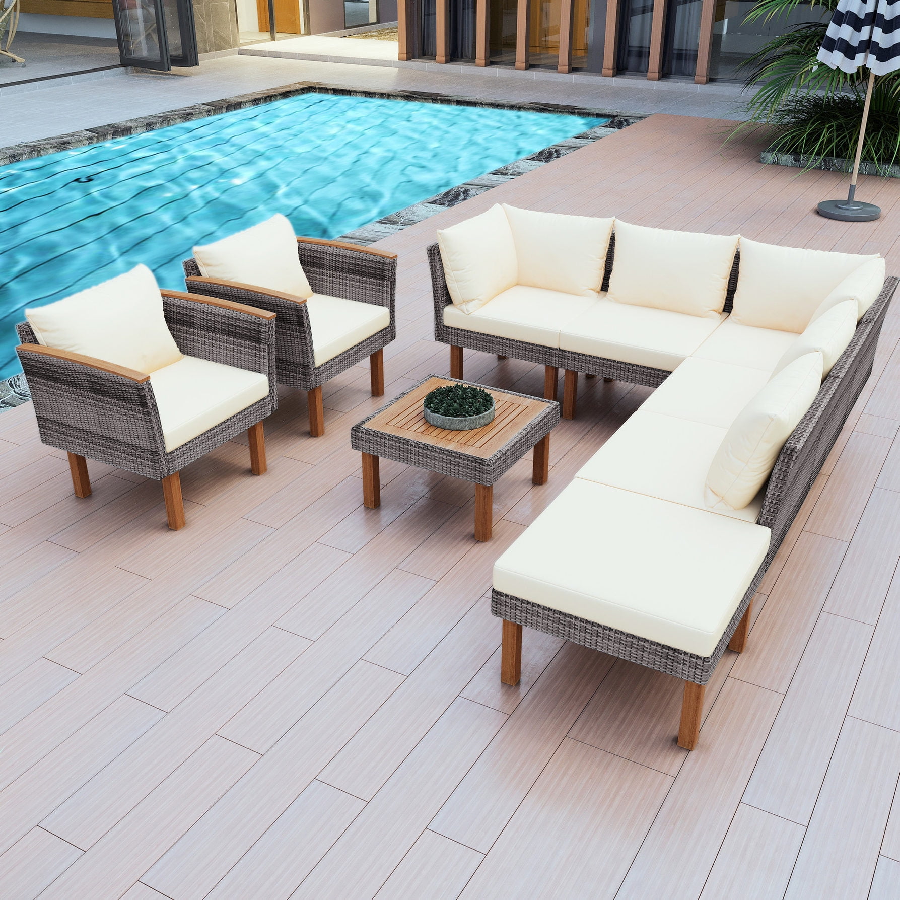 Different layout arrangements / Outdoor socializing / Customizable ...