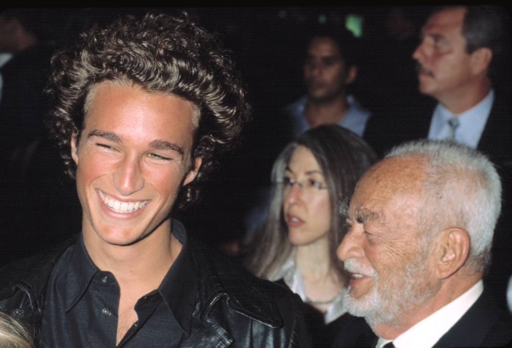Dino Delaurentiis With His Son At The Premiere Of Red Dragon 9302002 ...