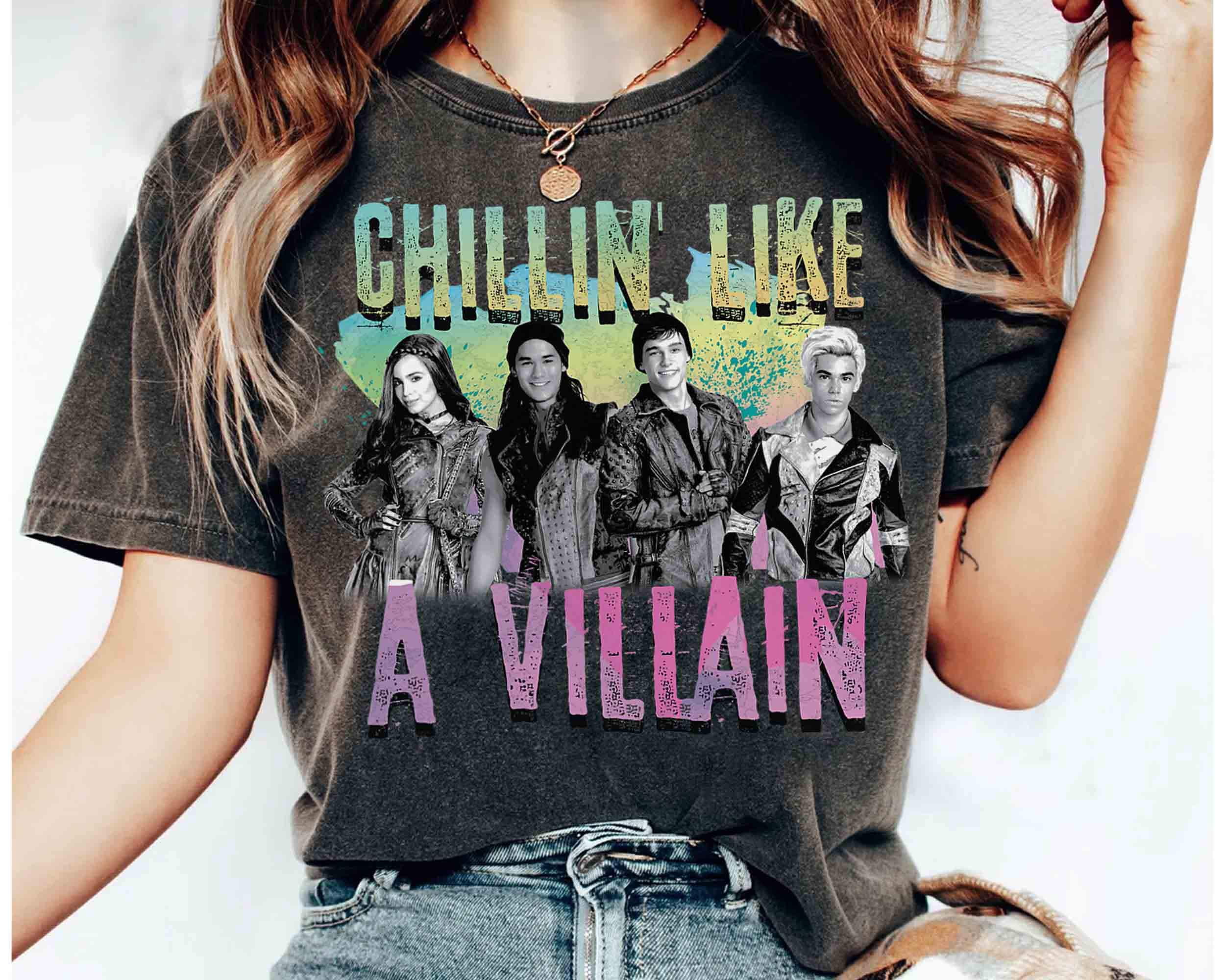 Disney Descendants Chillin Like A Villain Retro T-shirt, Evie Carlos ...