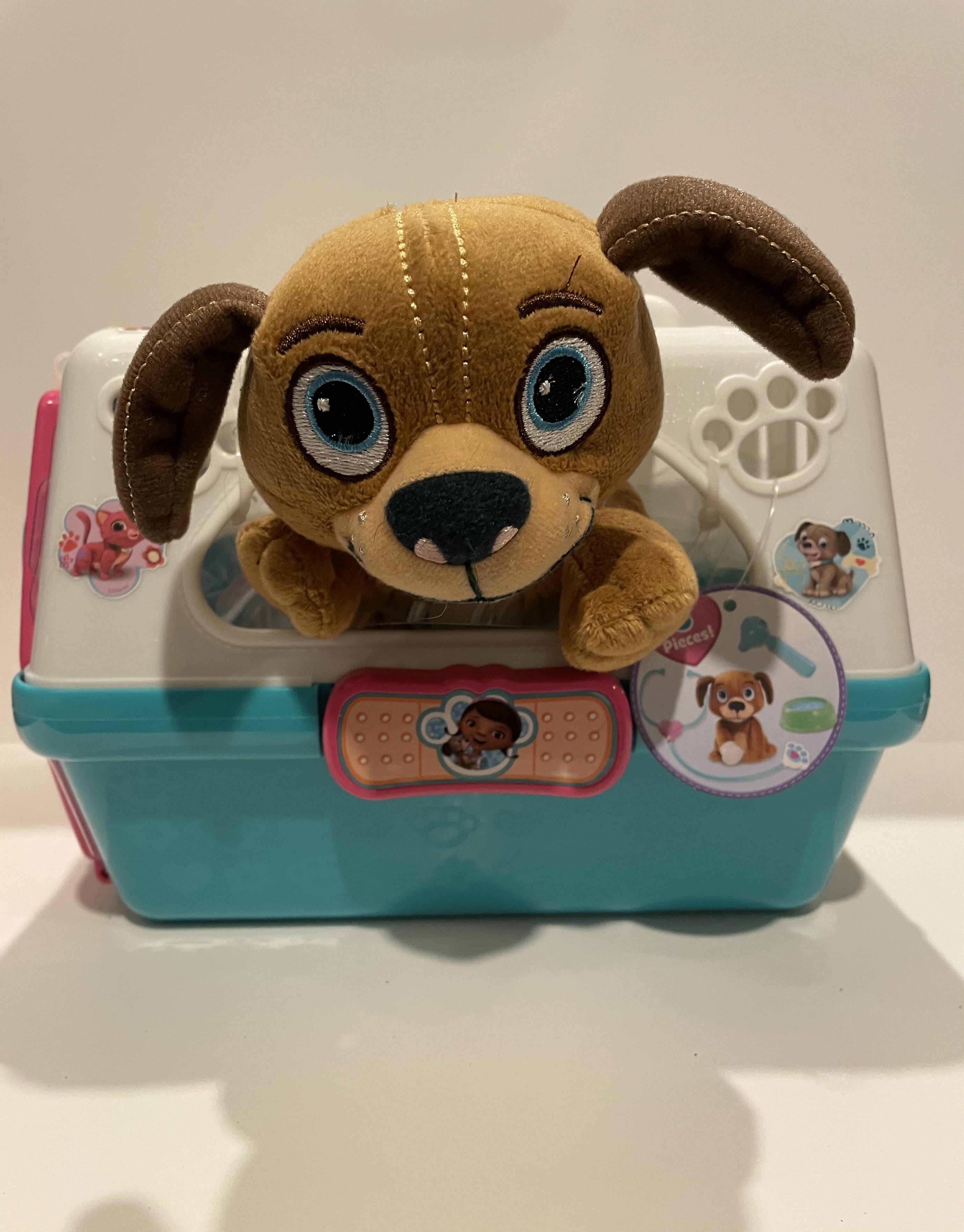 Disney Doc McStuffin Toy Hospital Pet Vet On Go Pet Carrier Dog Findo ...