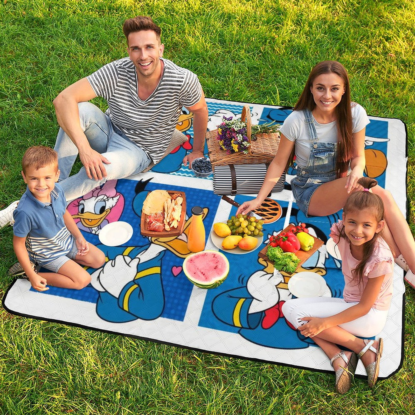 Disney&Mickey And Friends Moods Of Donald Duck Picnic Blankets 59x59 ...