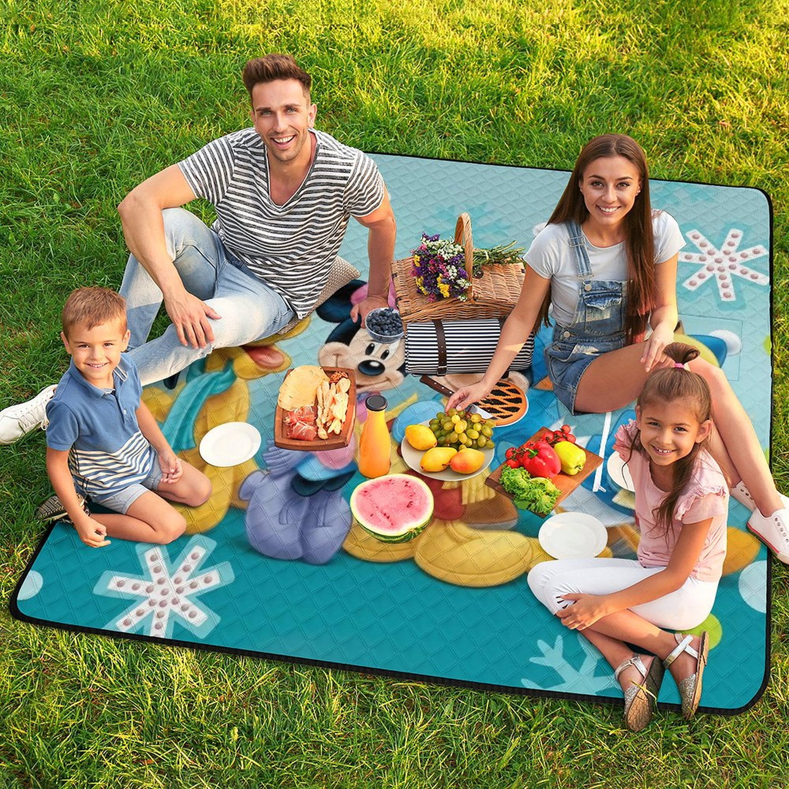 Disney-Mickey & Minnie Mouse And Friends Extra Large Picnic Outdoor ...