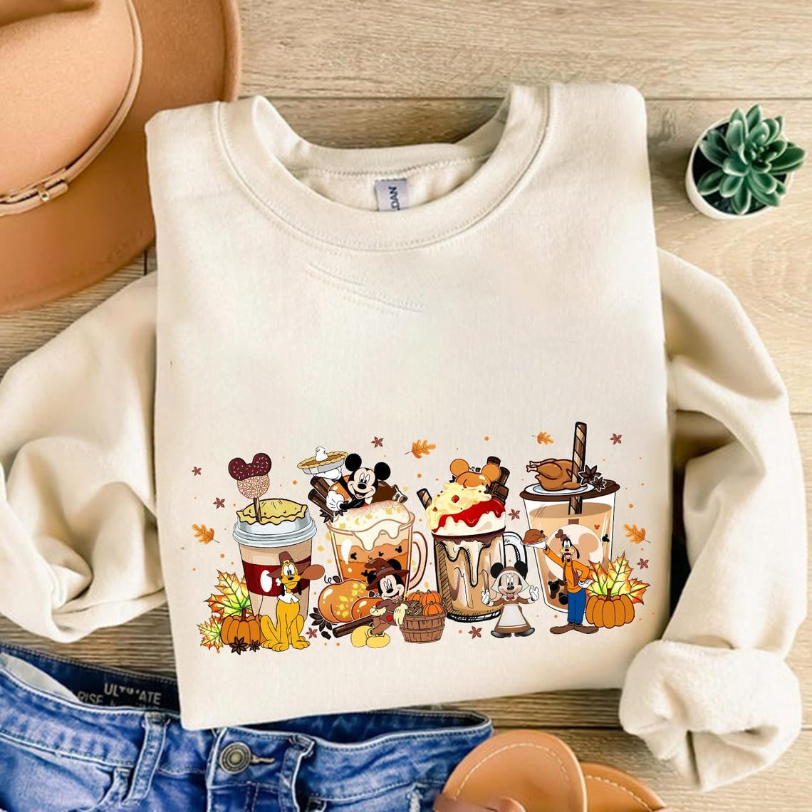 Disney Mickey and Friends Coffee Cup Pumpkin Spooky Balloon Halloween T ...