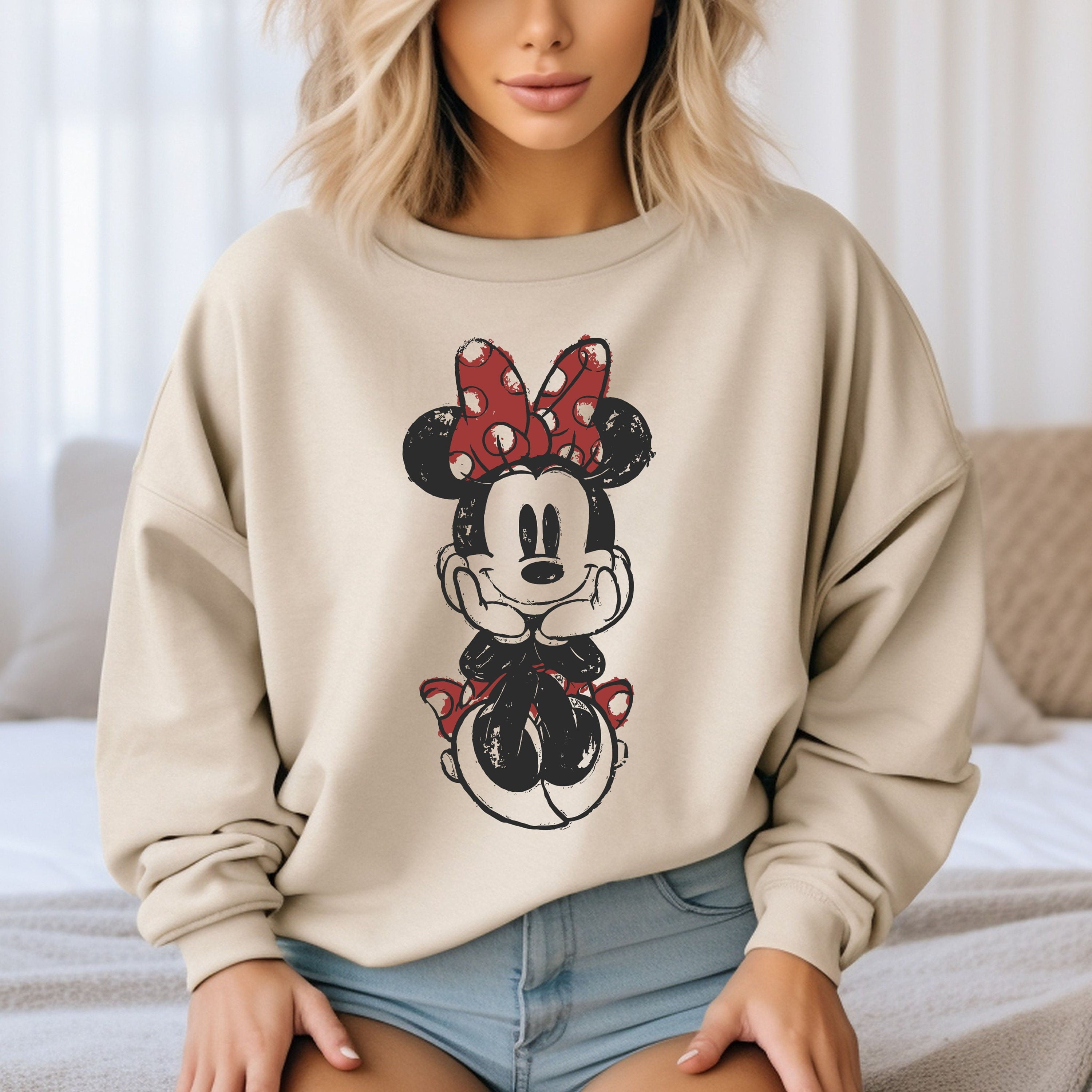 Disney Minnie Mouse Sketch Portrait Sweatshirt Disneyland Vacation Gift ...
