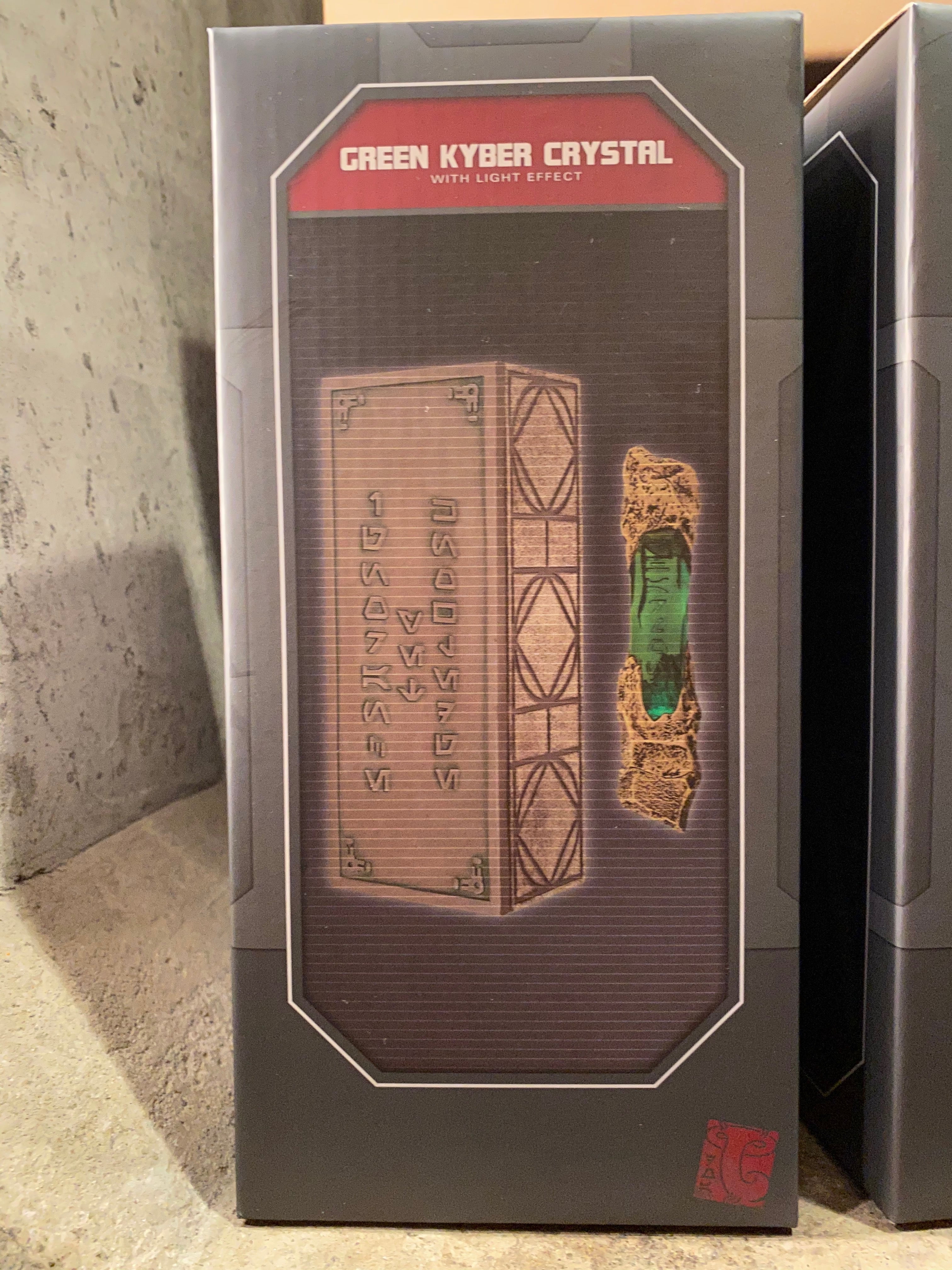 Disney Parks Star Wars Galaxy's Edge Green Kyber Crystal With Light ...