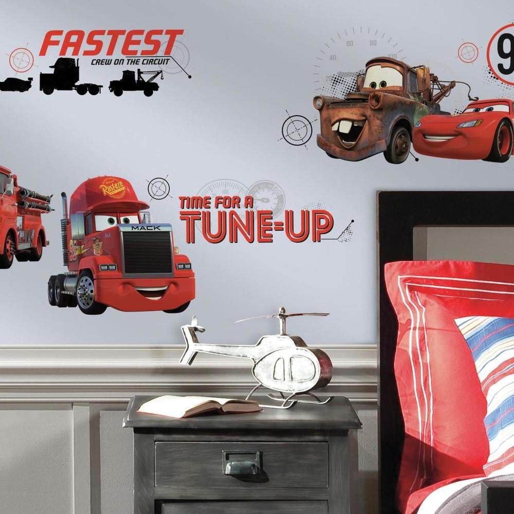 Disney Pixar Cars Lightning McQueen Bedroom Decor - Friends to the ...