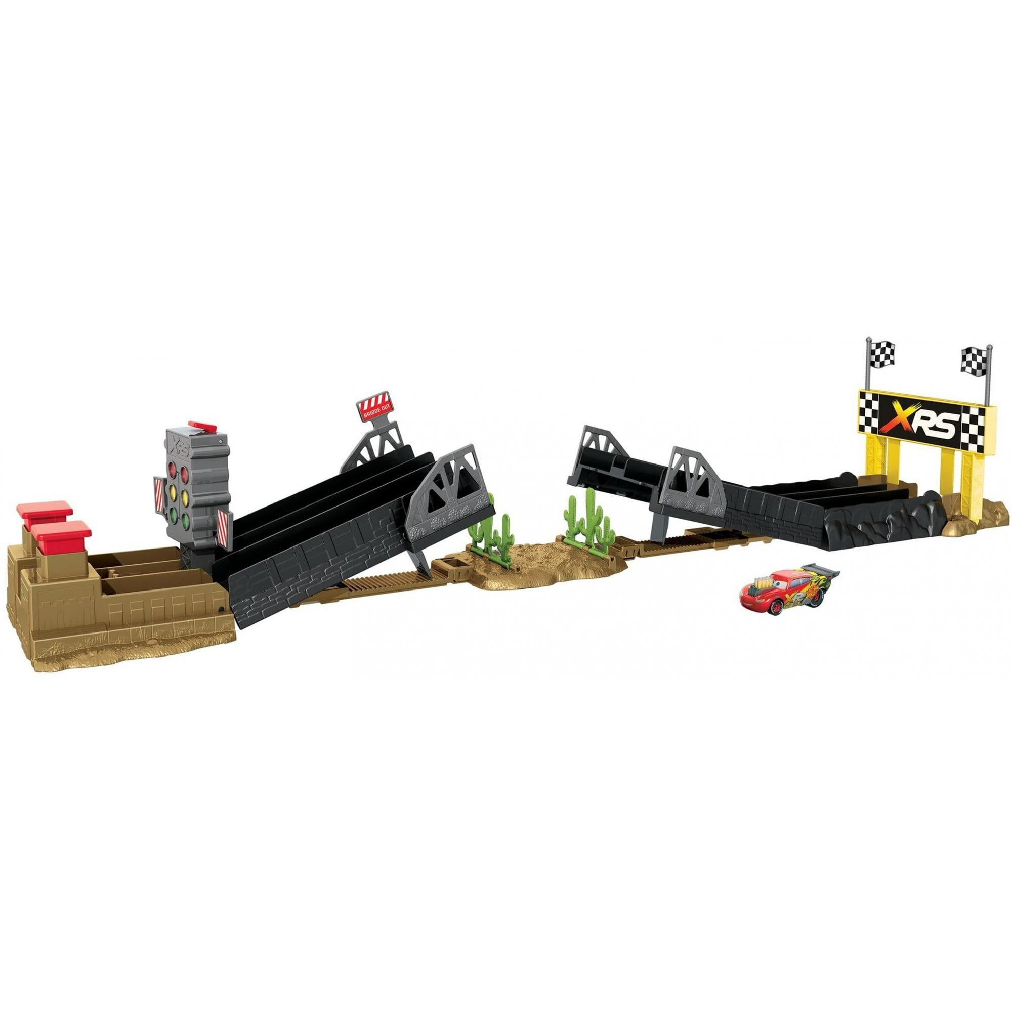 Disney Pixar Cars XRS Drag Racing Set with Lightning McQueen Toy Race ...