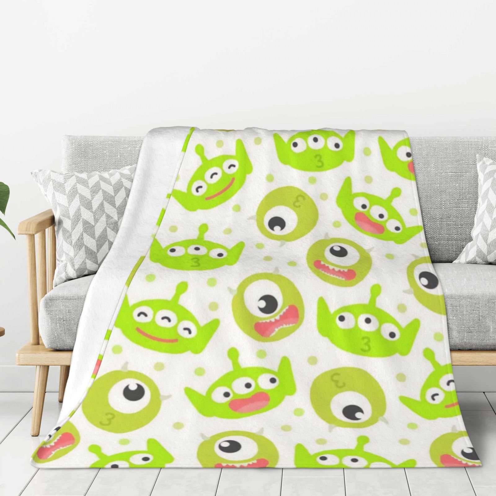 Disney&Pixar's Toy Story Alien Blanket for Couch - Super Soft Cozy ...