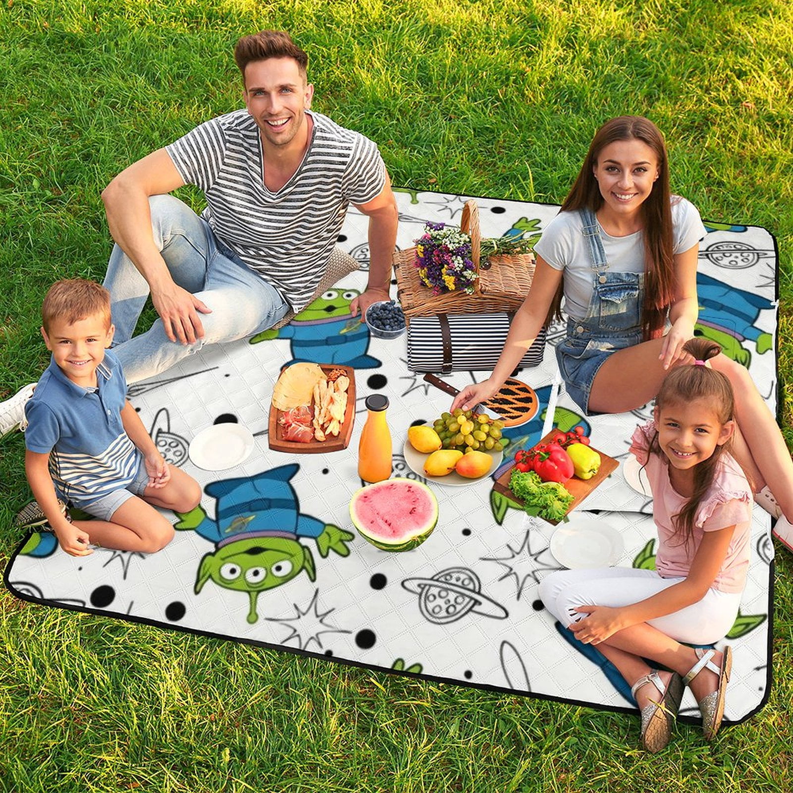 Disney&Pixar's Toy Story Alien Extra Large Picnic Blanket Waterproof,59 ...