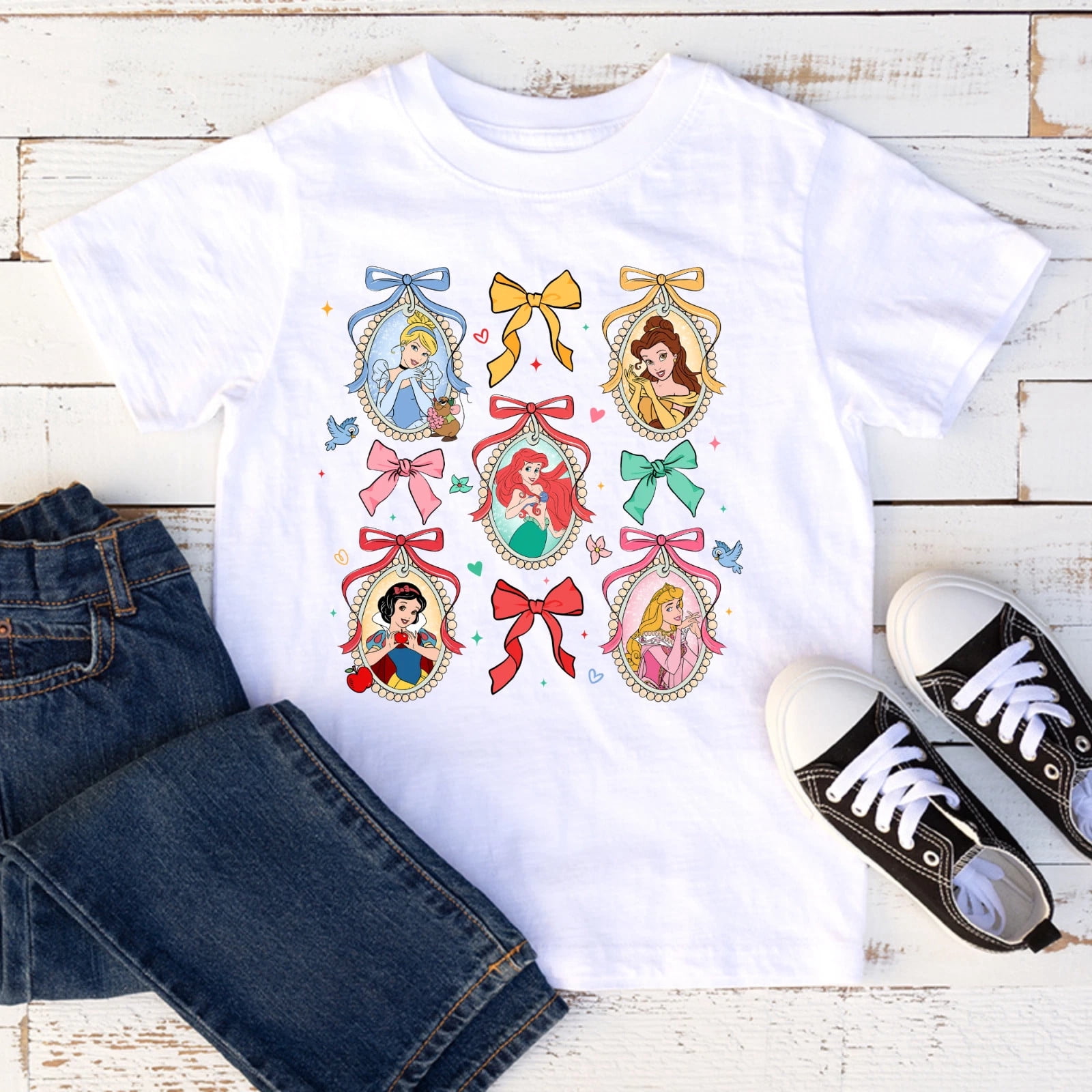 Disney Princess Cinderella Belle Aurora Ariel Royalty Shield Garland T ...