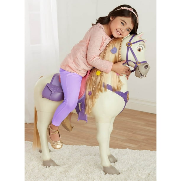 Disney Princess Playdate Maximus Doll Playset, 9 Pieces Included ...