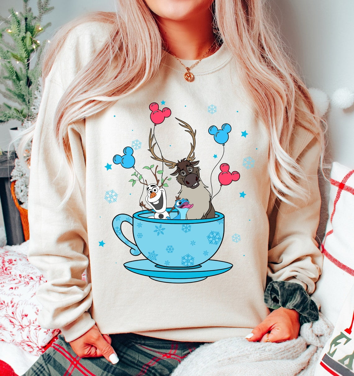 Disney Retro Frozen Olaf And Sven Spinning Cup Mickey Balloon Tee ...