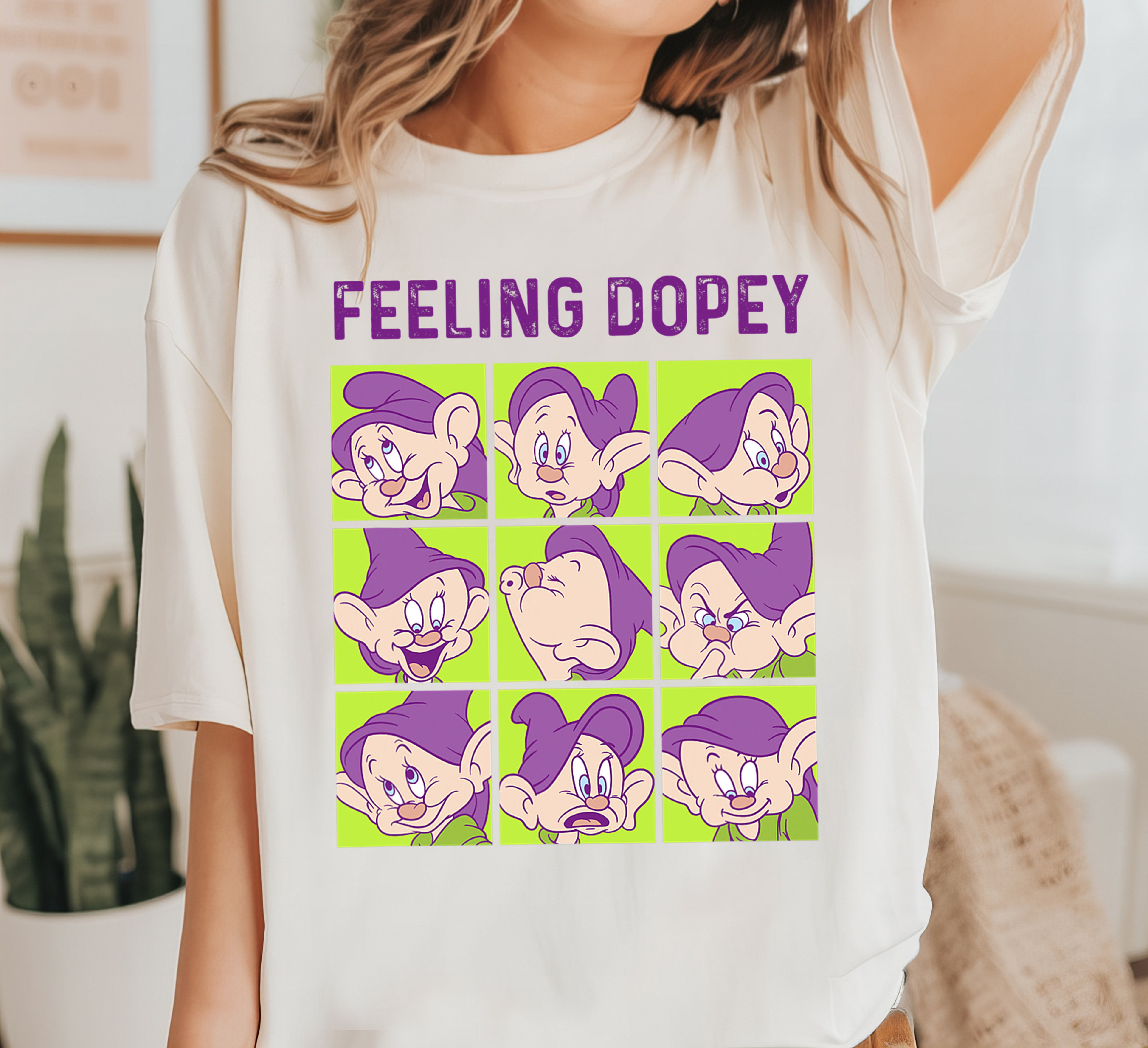 Disney Snow White And The Seven Dwarfs Feeling Dopey Box Up T-Shirt ...