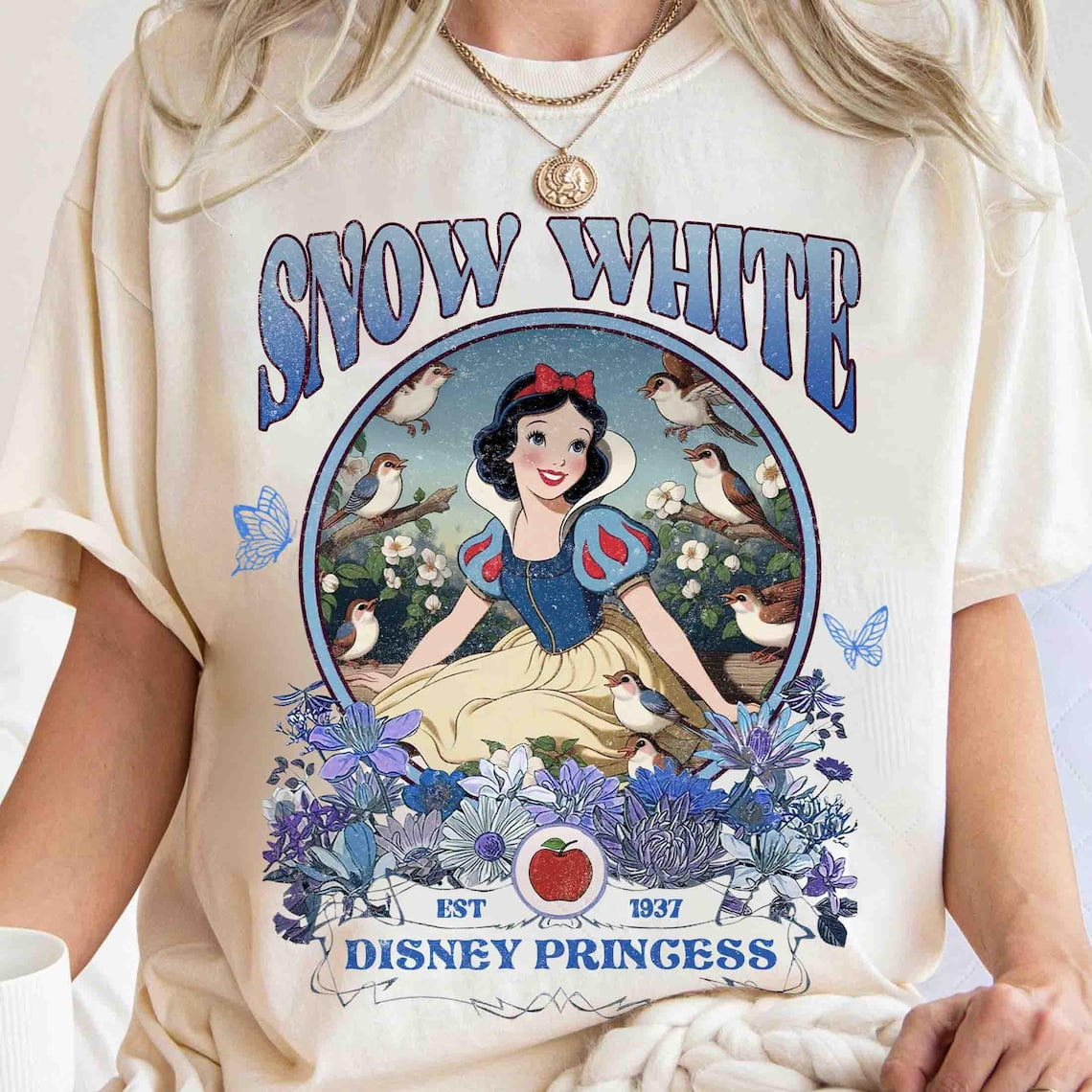 Disney Snow White Comfort Colors T-shirt, Princess Snow White, Disney ...