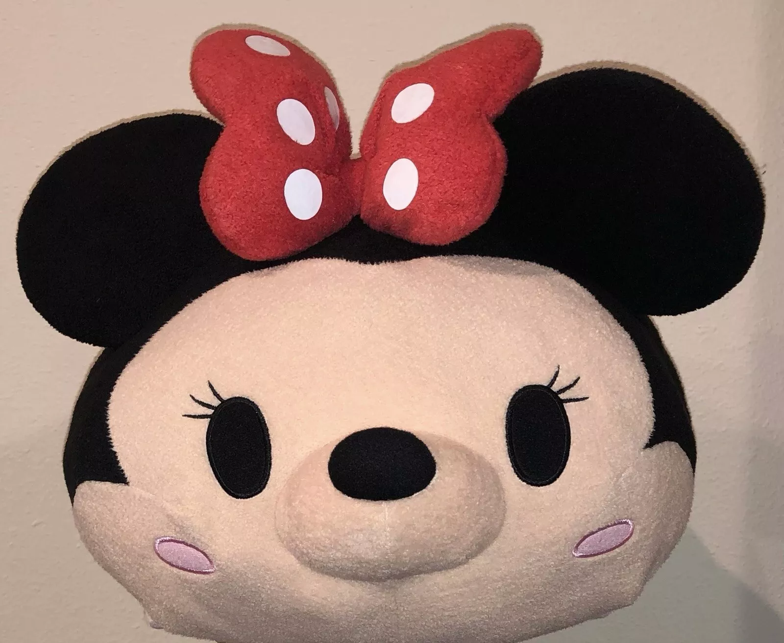Disney Tsum Tsum Big Minnie Mouse Plush - Walmart.com