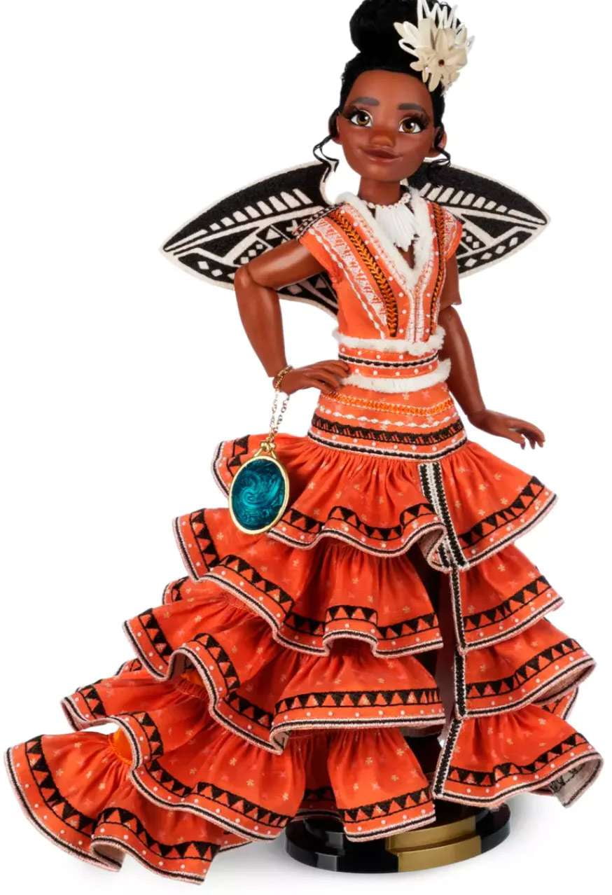 Disney Ultimate Princess Celebration Designer Moana Limited Edition ...