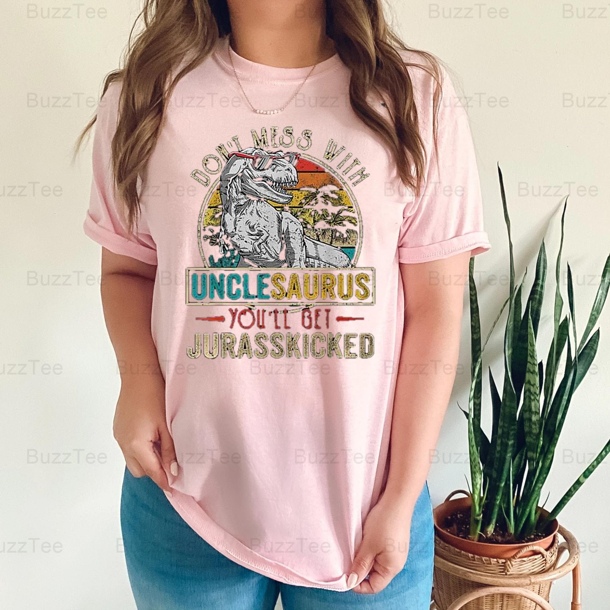 Distressed Unclesaurus Dinosaur T-Rex Father's Day Uncle Funny T-Shirt ...