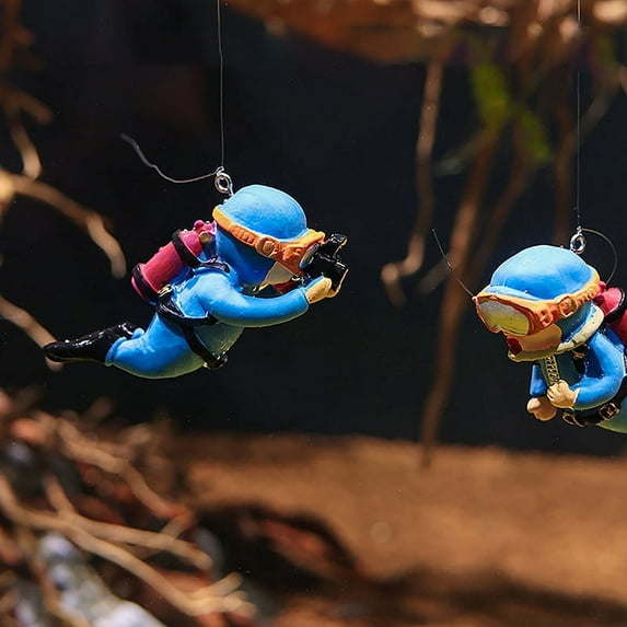 Diver Submerged Floating Fish Tank Aquarium Personality Landscaping ...