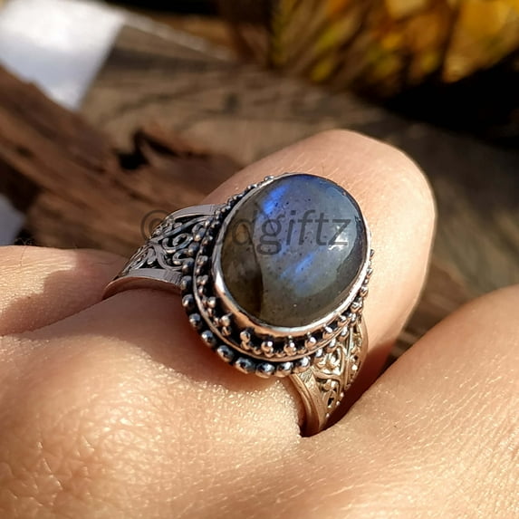 Inisha Creation Hammered Sterling Silver Labradorite Ring: Natural ...