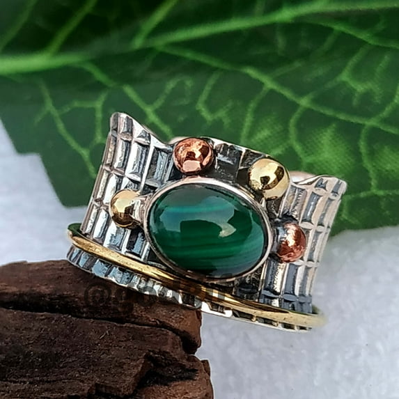 Inisha Creation Malachite Gemstone Spinner Ring - Meditation Ring ...