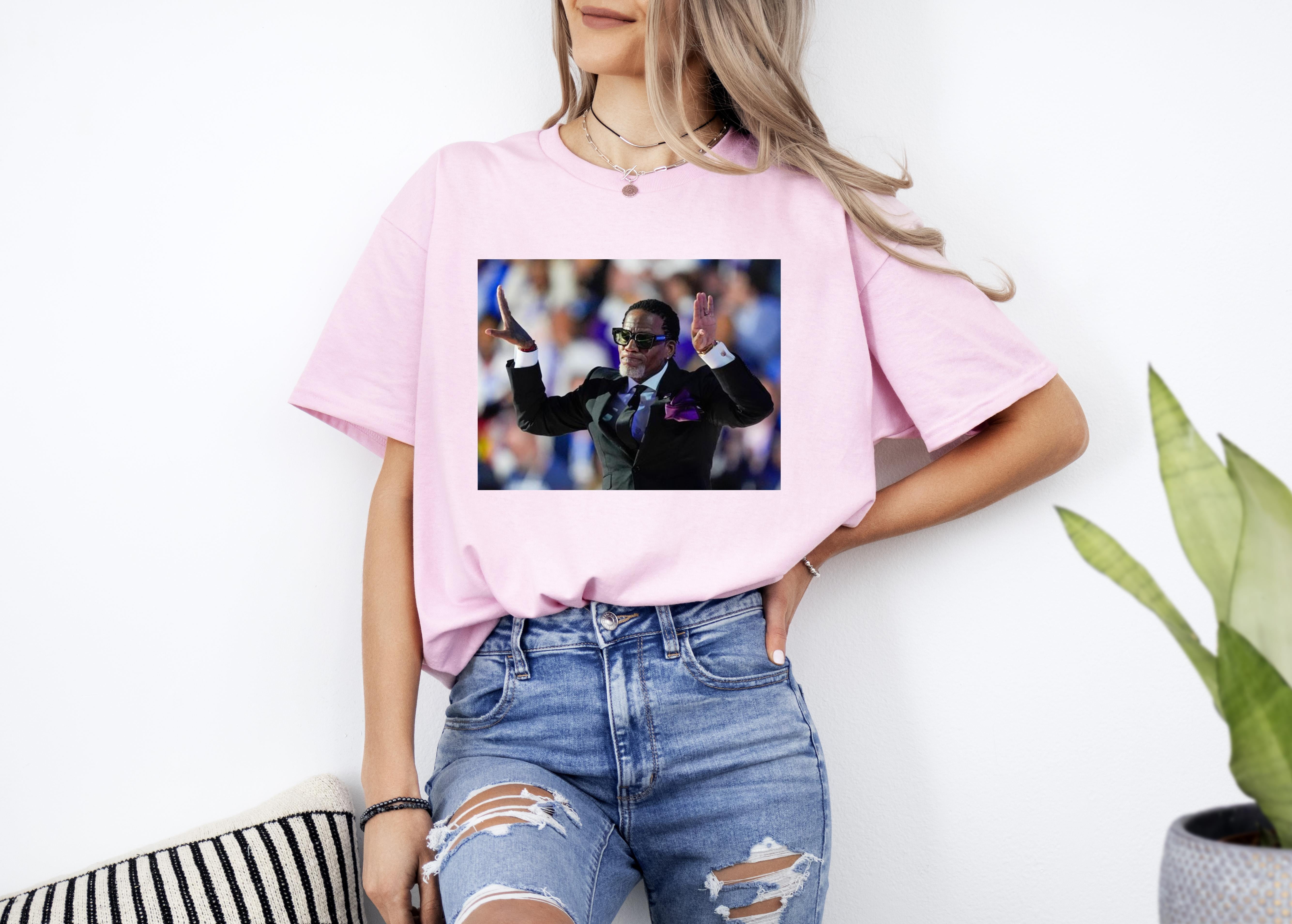Dl Hughley Stand Up Comedian Funny Comedy Fan T Shirt - Walmart.com