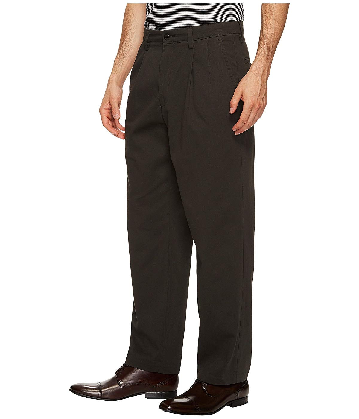 Dockers Men's Classic Pleated Easy Khaki with Stretch - Walmart.com
