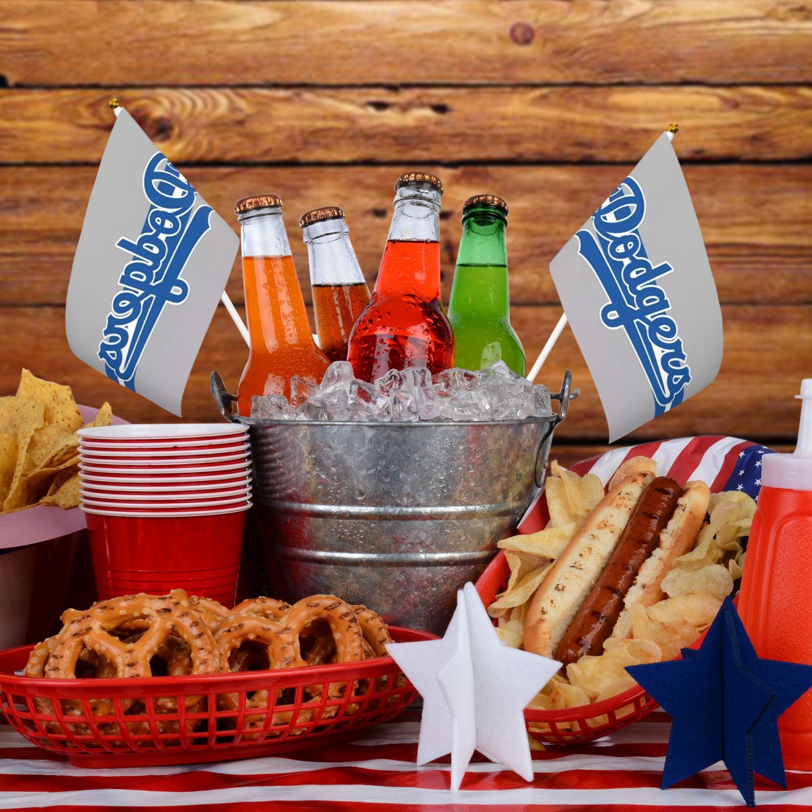 Dodgers Handheld Flag 5.5x8.2in Equipped with plastic flagpole Used for ...
