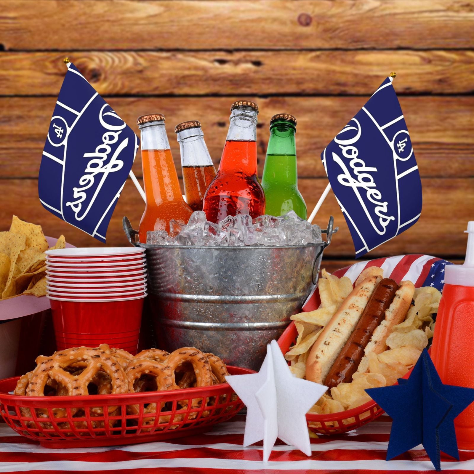 Dodgers Handheld Flag 5.5x8.2in Equipped with plastic flagpole Used for ...