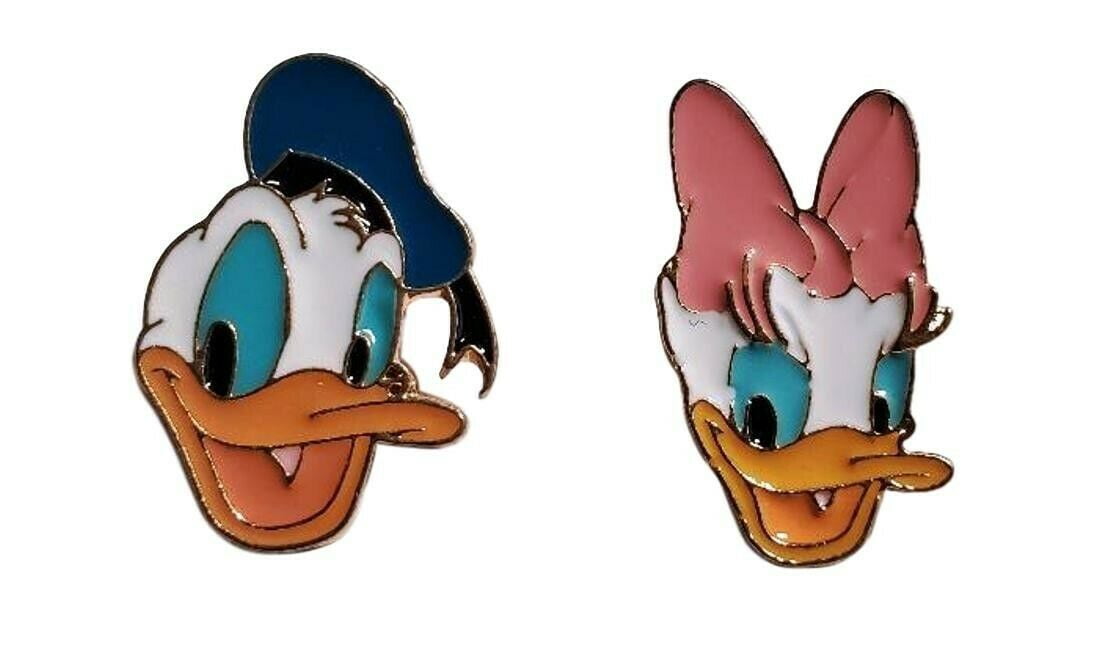 Donald and Daisy Duck 1 Inch Tall Enamel Metal Pin Set of 2 - Walmart.com