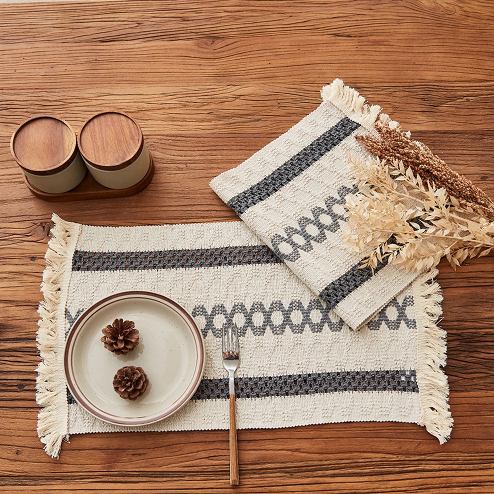 Dongrere Woven Tassel Table Mat, Linen Insulation Pad, Decorative ...