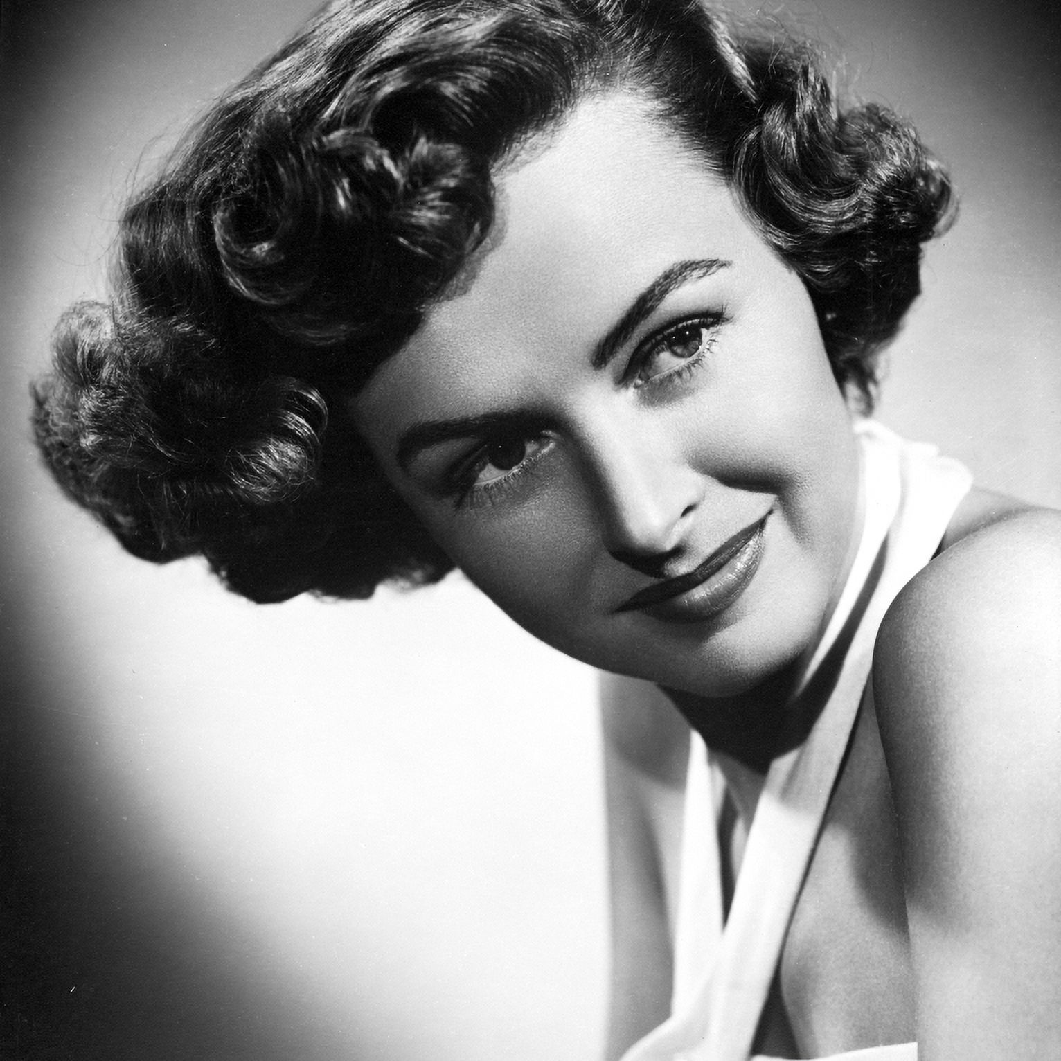 Donna Reed Portrait in Black and White Photo Print (8 x 10) - Walmart.com