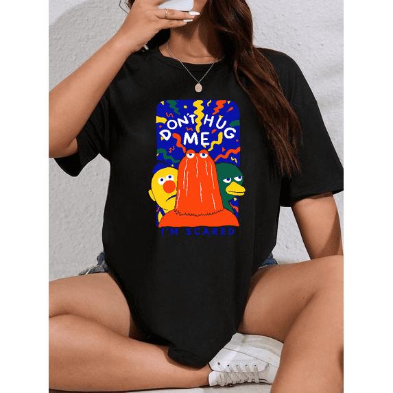 Dont Hug Me Im Scared Funny Surreal Puppet Parody Quote Unisex T-shirt ...