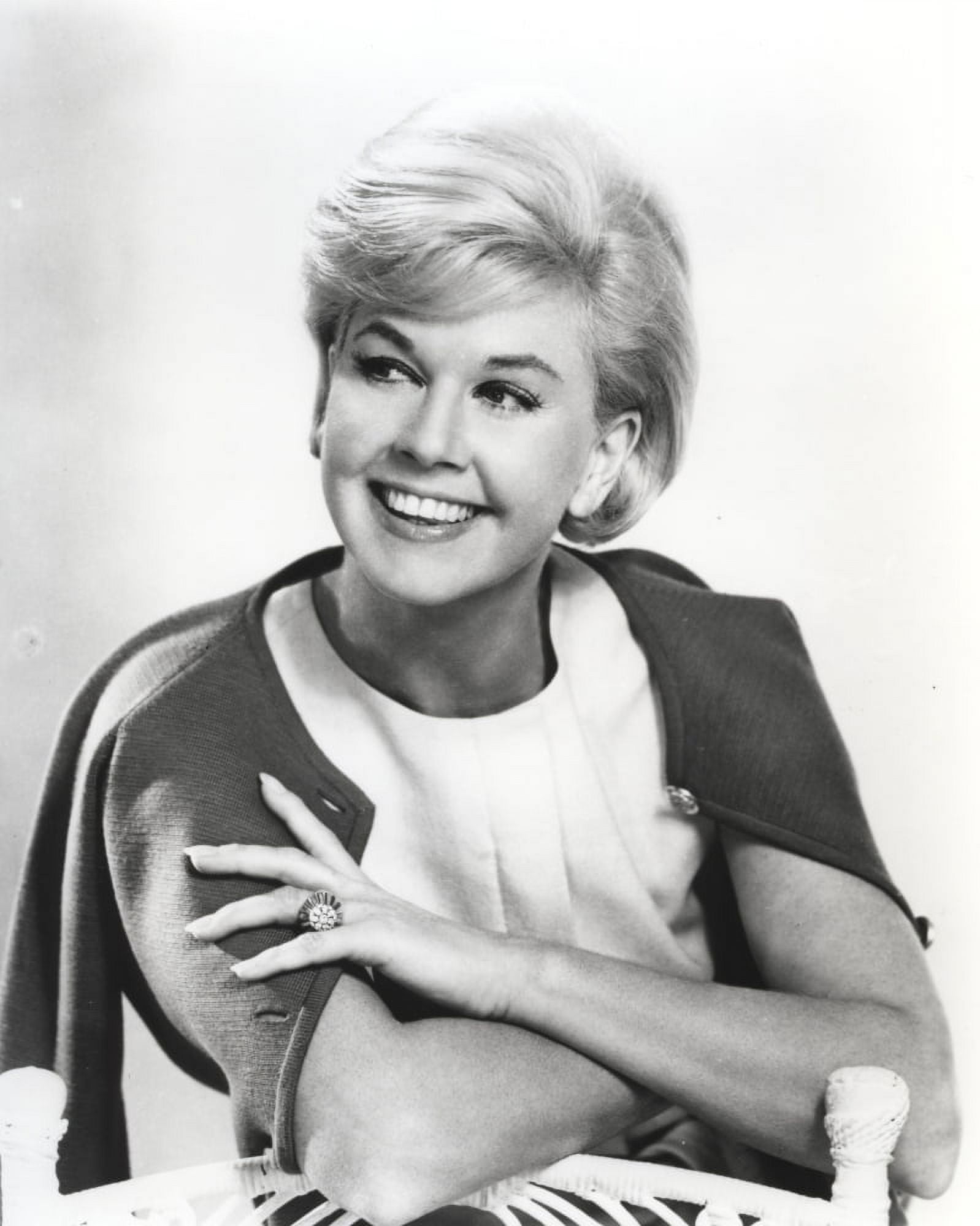 Doris Day Crossed Arms in Classic Photo Print (24 x 30) - Walmart.com