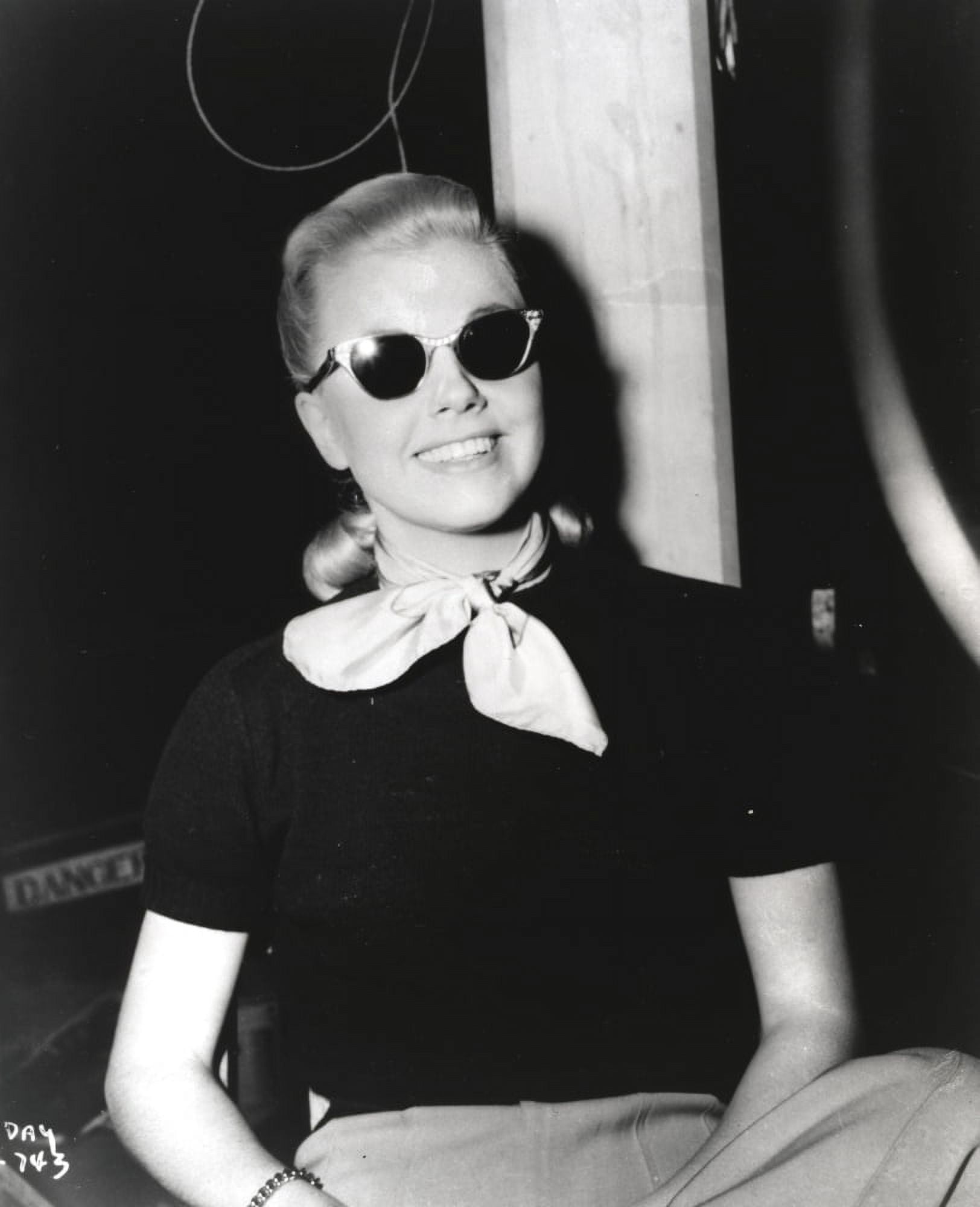 Doris Day Portrait in Classic with Scarf Photo Print (24 x 30 ...