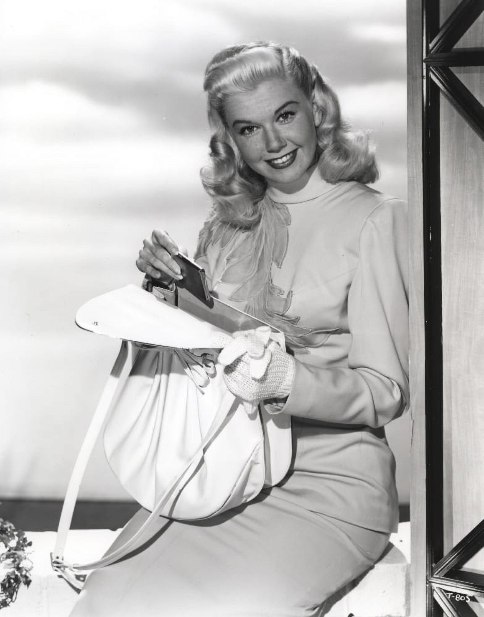 Doris Day smiling in Classic Photo Print (24 x 30) - Walmart.com
