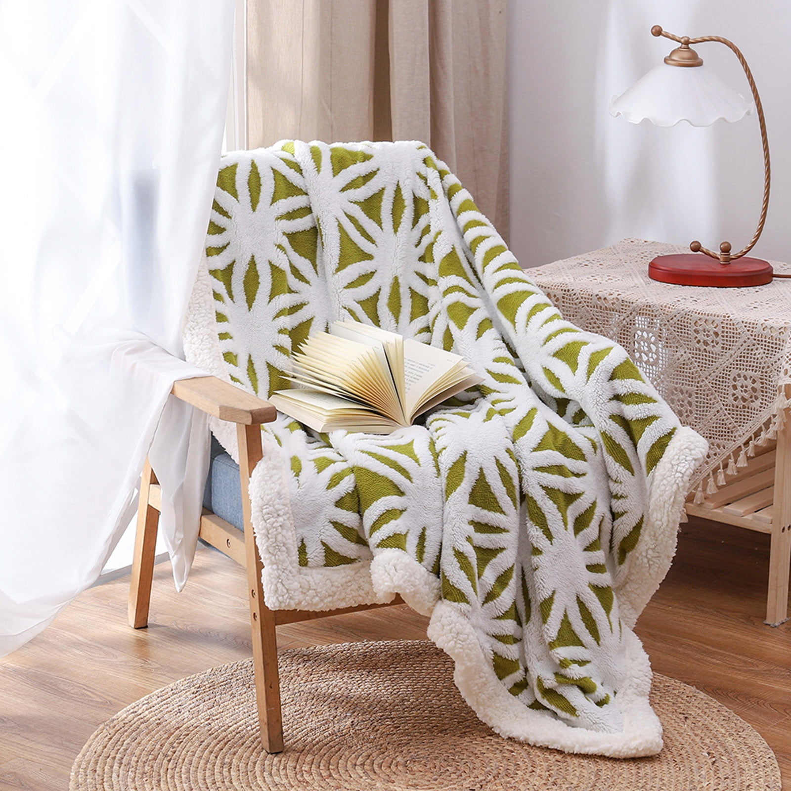 Dorm Room Essentials for Girls Warm Jacquard Lambswool Blanket ...