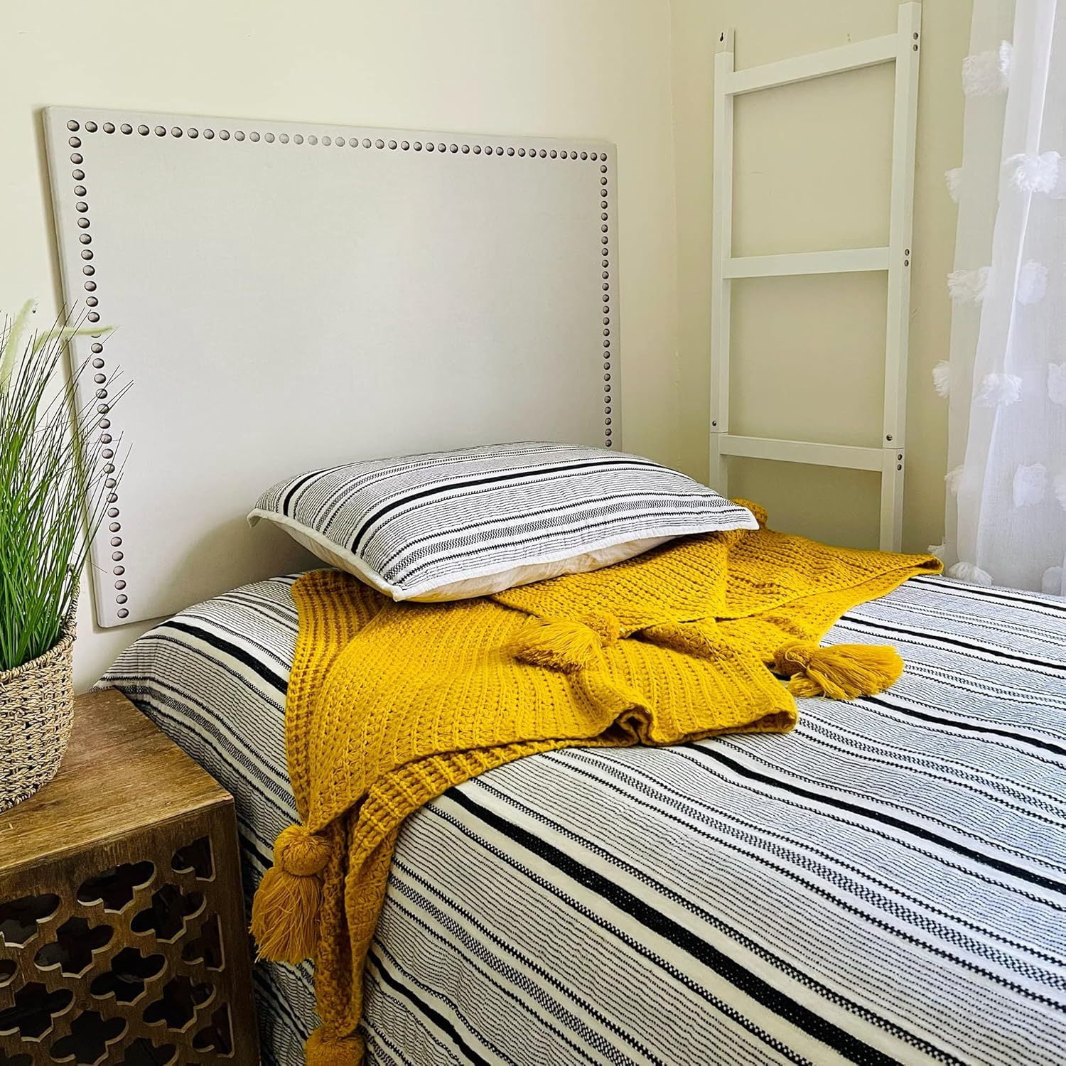 DormCo The Cardboard Twin/Twin XL Headboard - Tacked Nailhead - Walmart.com