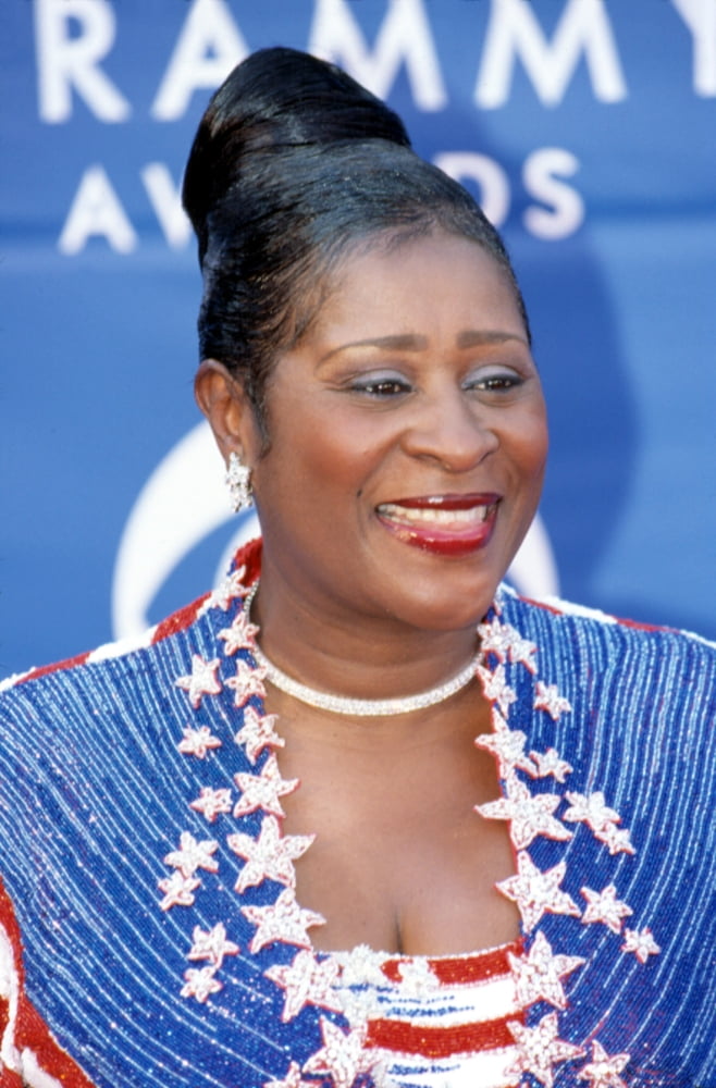 Dottie Peoples At 2002 Grammy Awards, La, Ca 2272002, By Robert Hepler ...