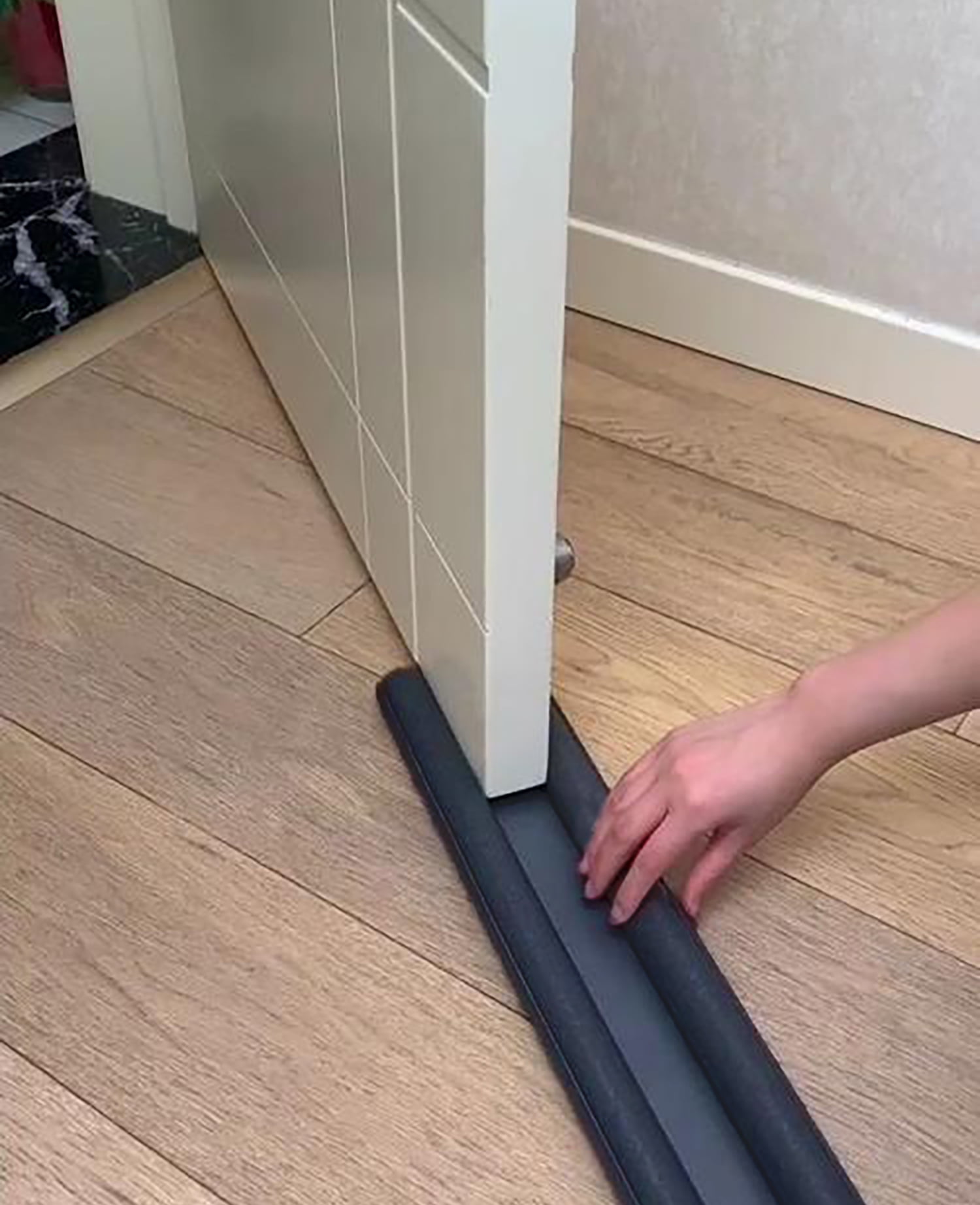 Under Door Draft Stopper, Draft Stopper for Bottom of Door Soundproof ...