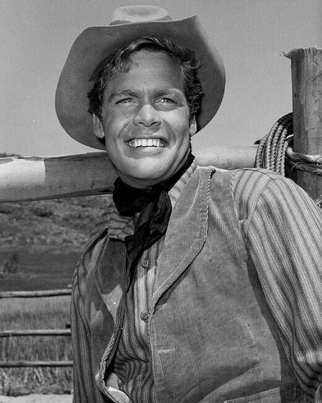 Doug McClure smiling portrait as Trampas by ranch fence The Virginian 8x10 photo - Walmart.com