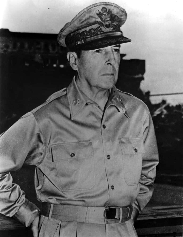 Douglas MacArthur in military uniform Photo Print (8 x 10) - Walmart.com
