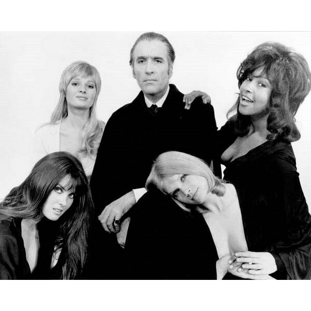 Dracula AD 1972 24x30 inch poster Christopher Lee Stephanie Beacham ...