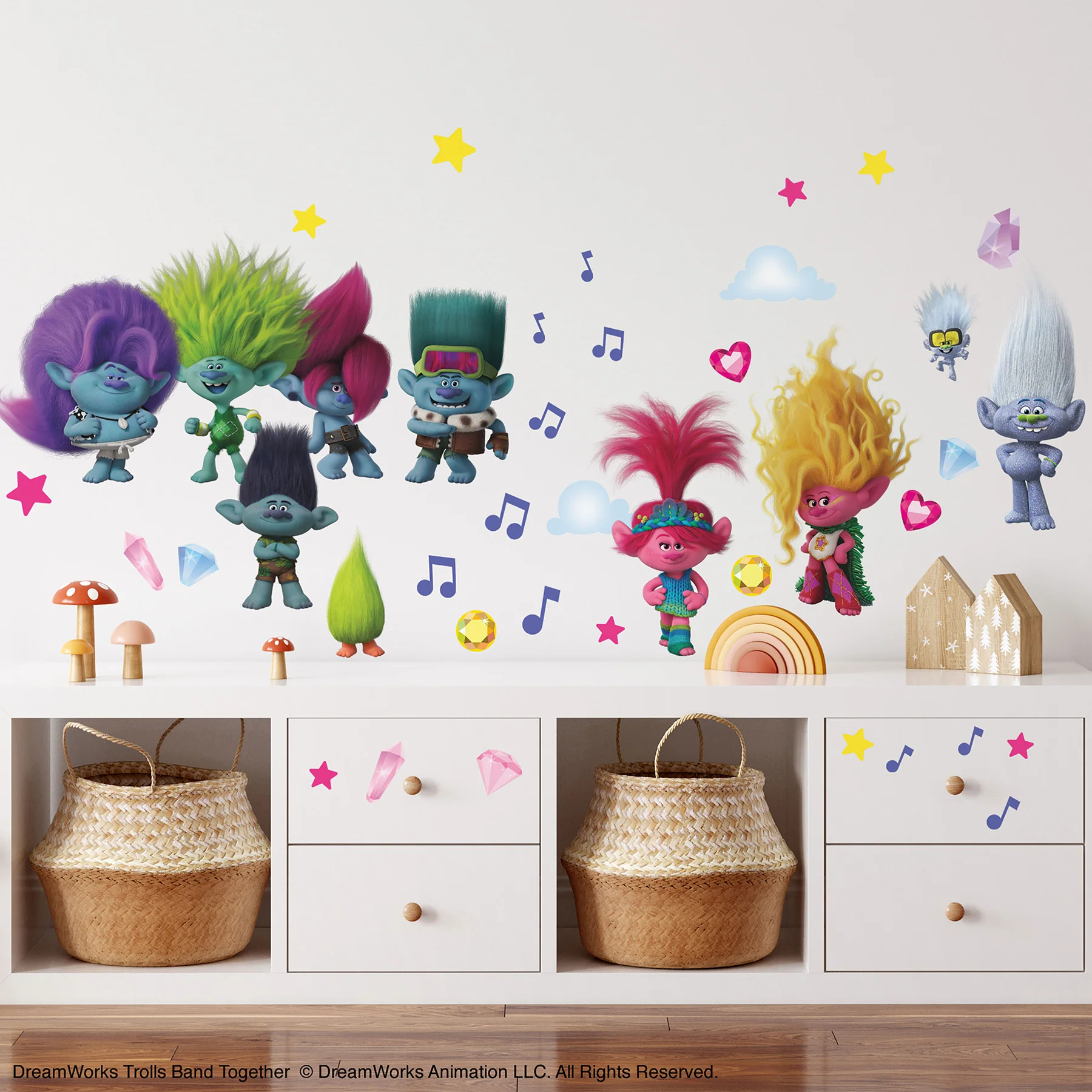Dreamworks RMK5435SCS Trolls 3 Band Together 31 Glitter Wall Decals ...