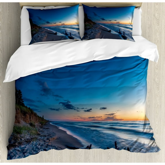 Driftwood Duvet Cover Set, Natureme Driftwood on a Lake and Moon in Sky ...