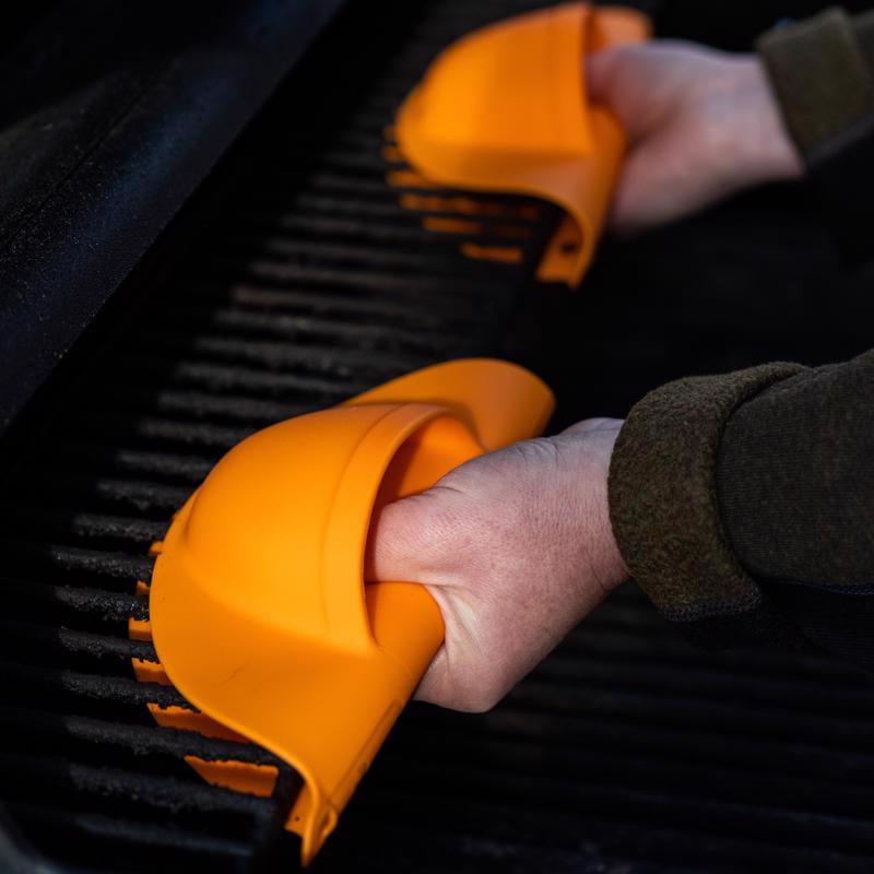 Drip EZ BBQ Grill Mitts, Rubber, Durable, Dishwasher Safe, Stylish ...