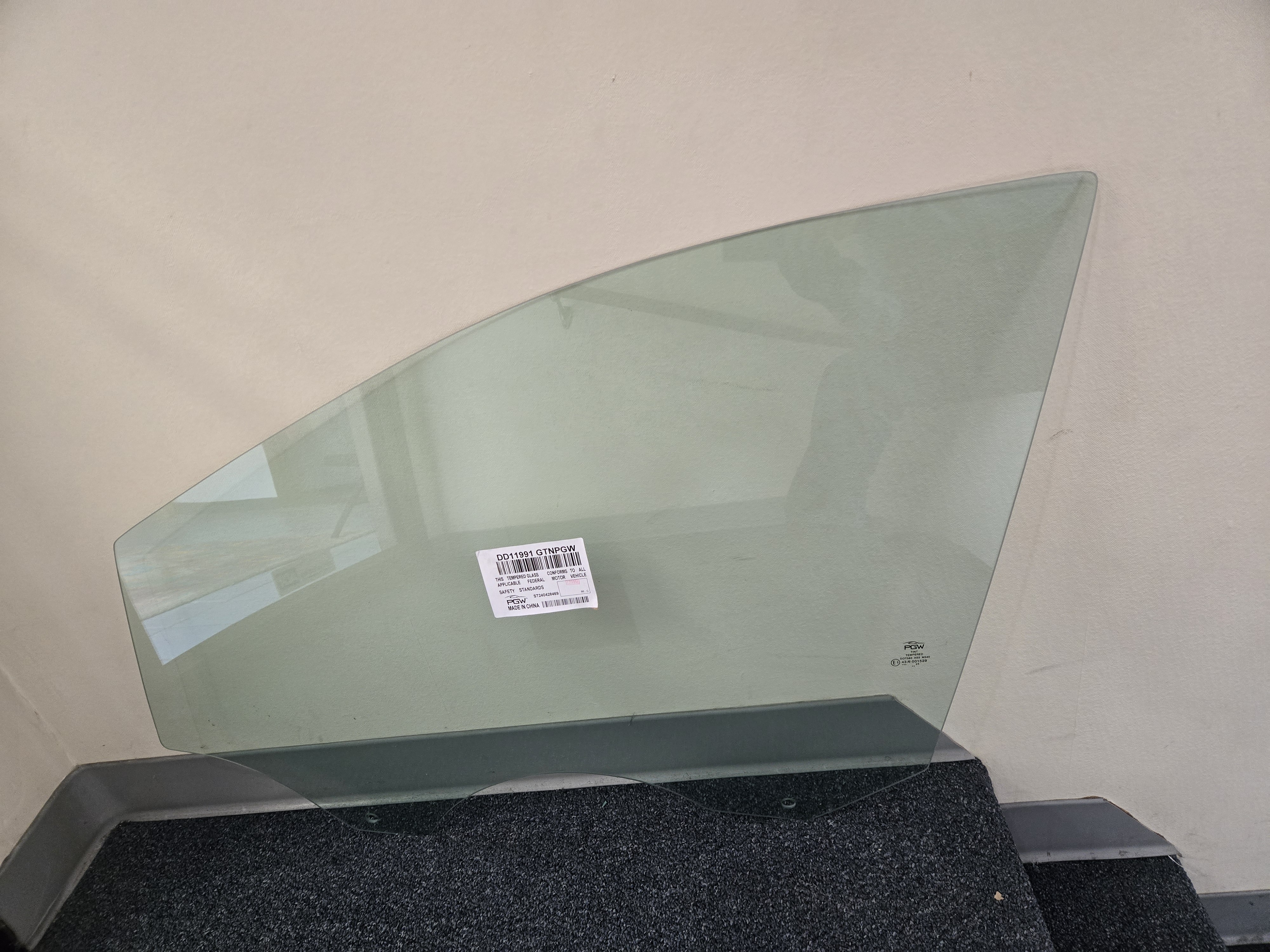 Driver Side Left Front Door Window Glass Compatible with Ford Escape ...