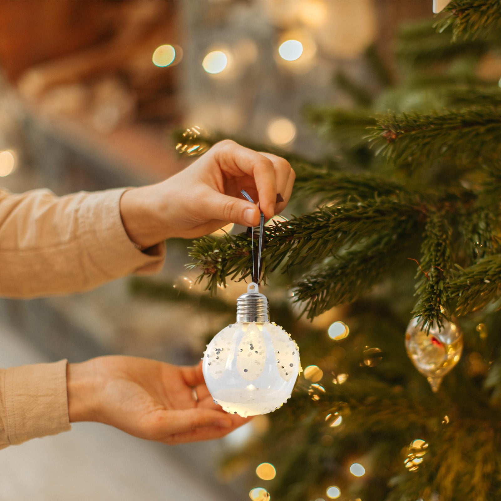 Dtchengua LED Glowing Christmas Ornaments, 6-Pack Plastic Light Up ...