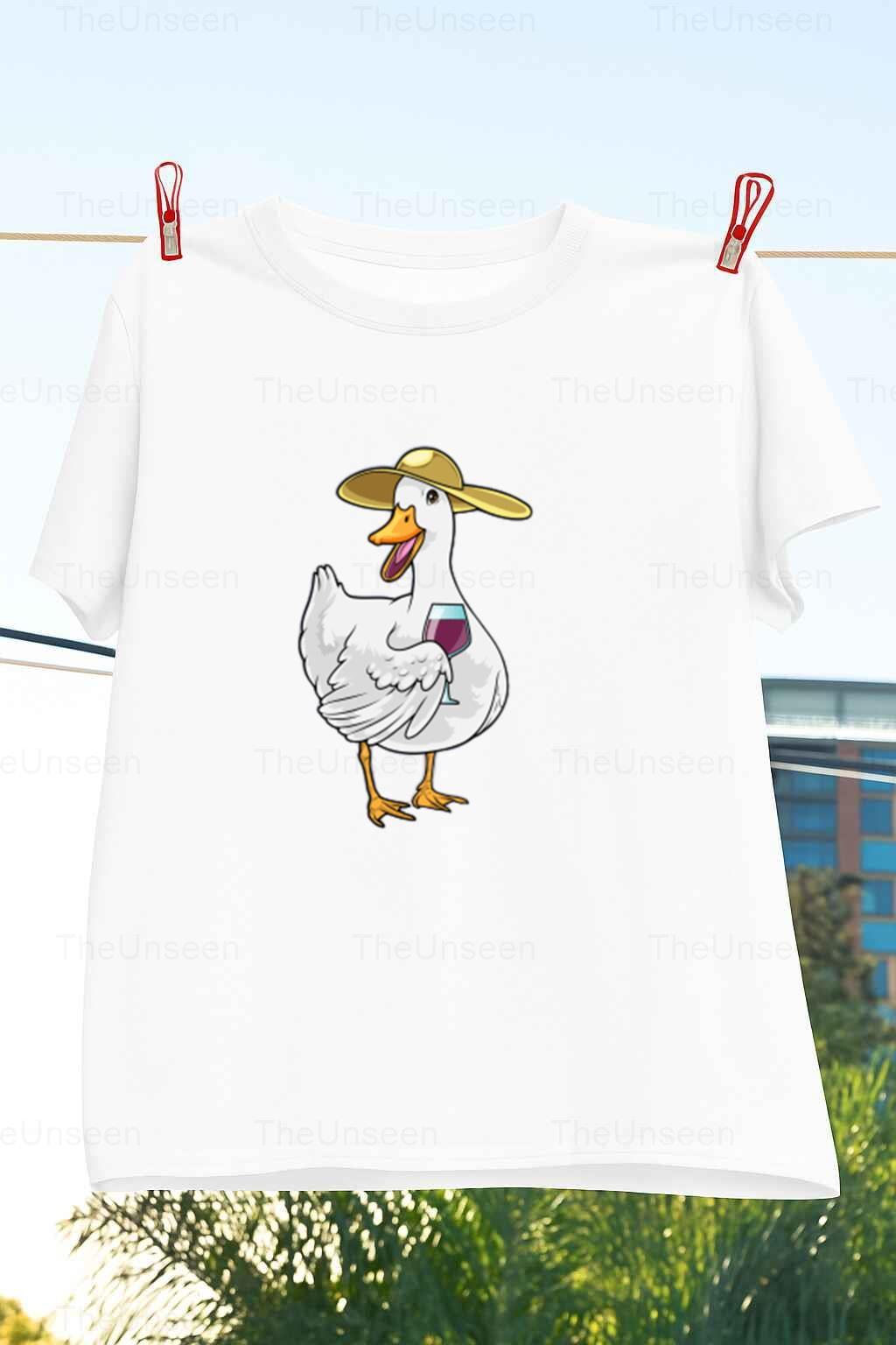 Duck Red Wine Funny Bird Drinking Alcohol Simple Fun Unisex T-Shirt up ...