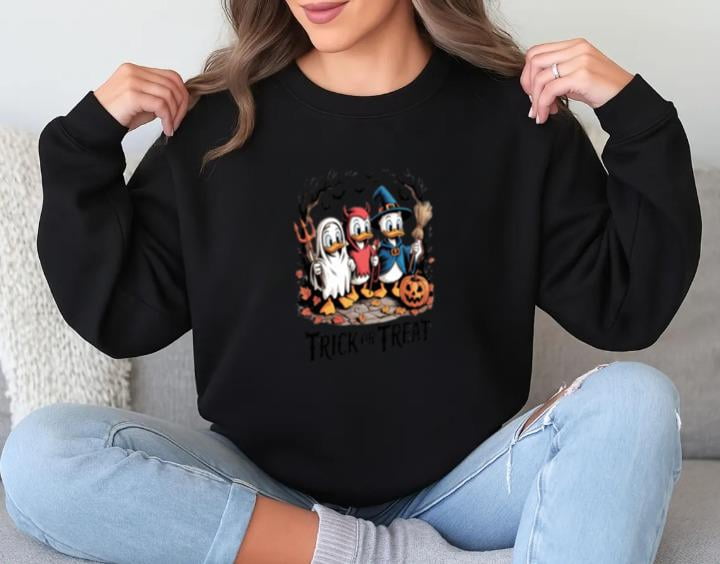 Duck Trick Or Treat Pumpkin Funny Halloween Animal Gift Sweatshirt, up to size 5XL - Walmart.com