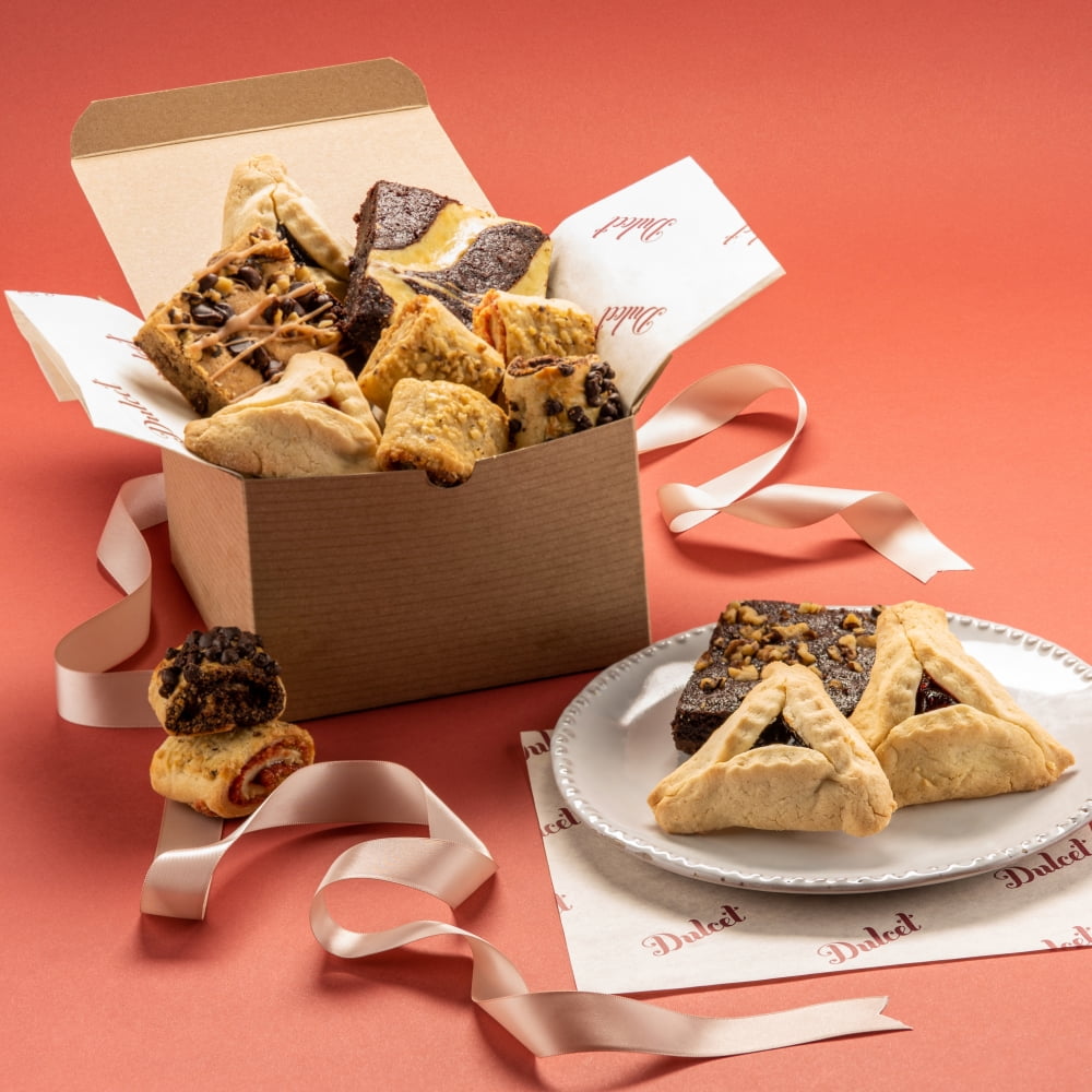 Dulcet Gift Baskets Simply Divine Deluxe Pastry Prime Gift Box ...